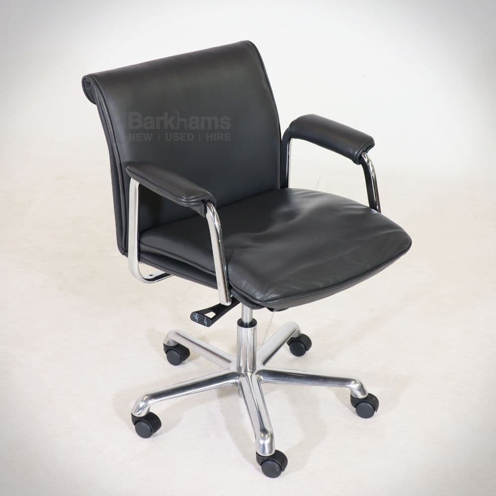 Boss Design Delphi on Swivel Base| Delphie Meeting Chair by Boss Design ...