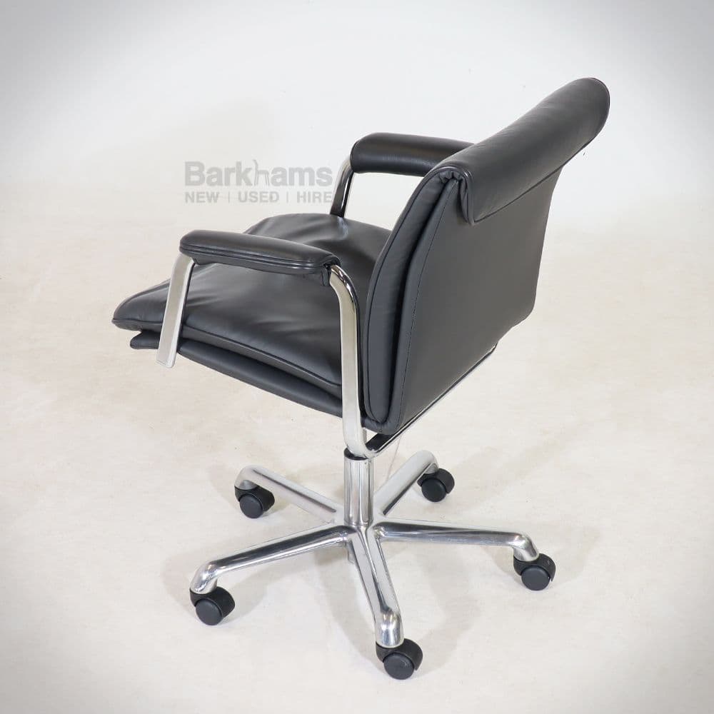 Boss Design Delphi on Swivel Base| Delphie Meeting Chair by Boss Design ...