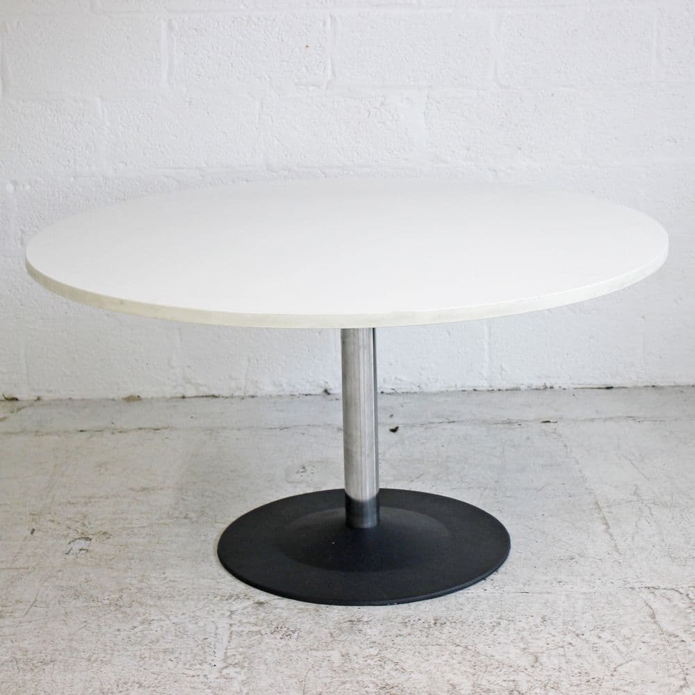 Brunner Cross Meeting Table | Large Round Table | Circular Conference Table