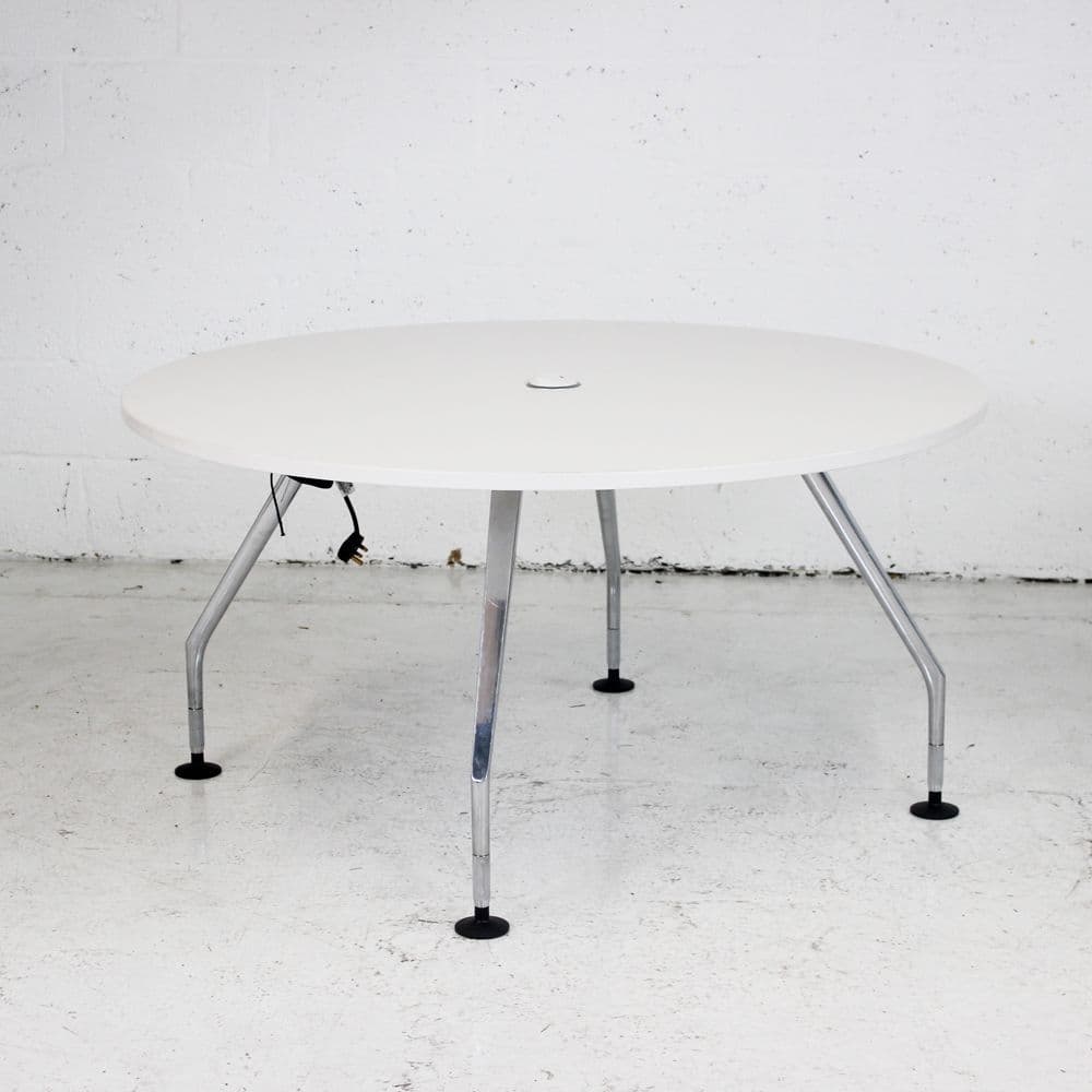 Circular Meeting Table with Power Module | white table | round white table