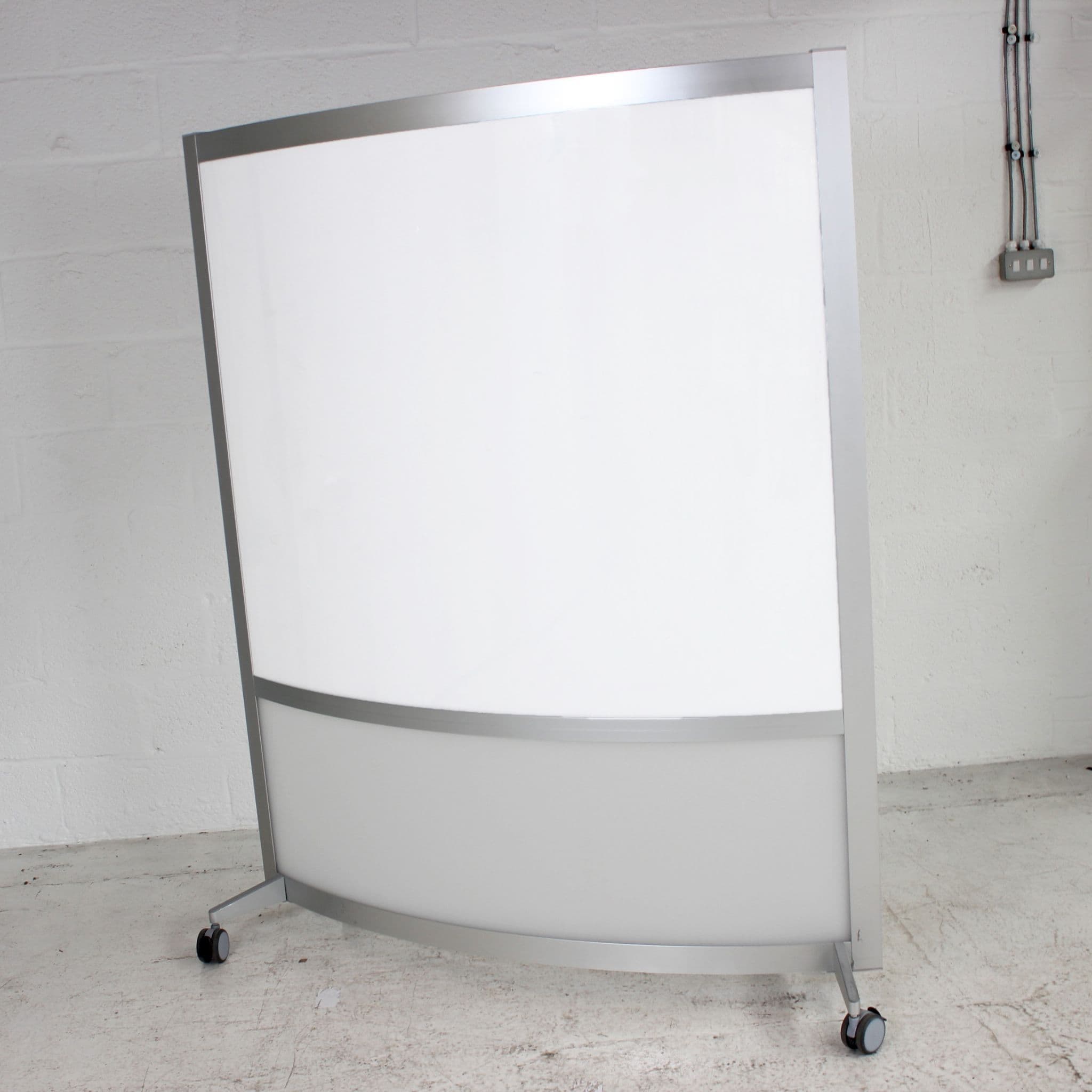 Curved partition screen on wheels with whiteboard | office partition ...