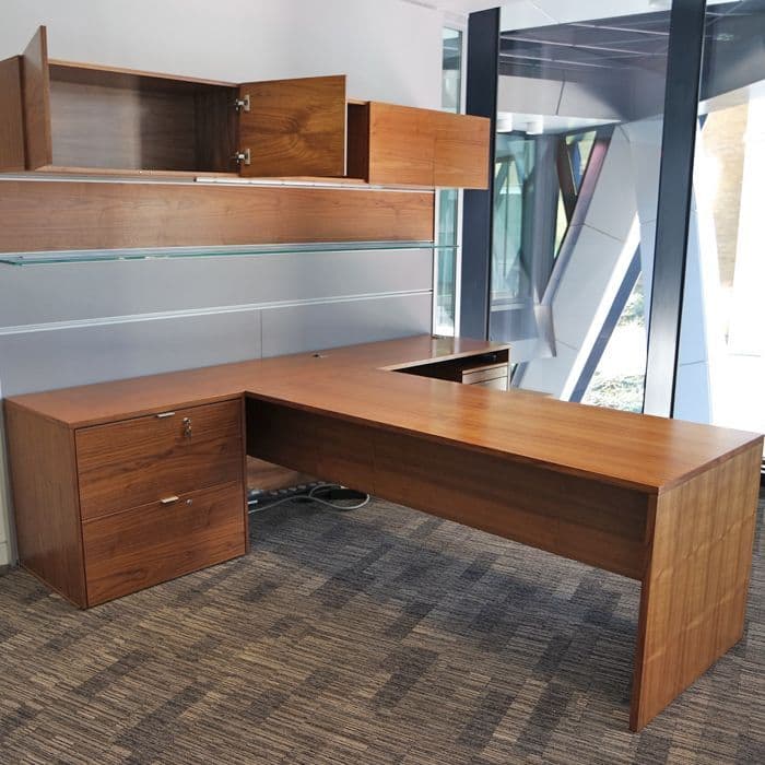 Herman Miller Executive Desk in Walnut | 0 | 0