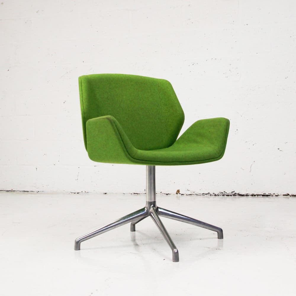 KRUZE Chair by Boss Design | Swivel Chair | Designer chair