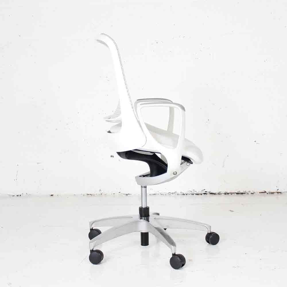 Okamura Luce Operator Chair | ergonomic chair | white mesh task chair
