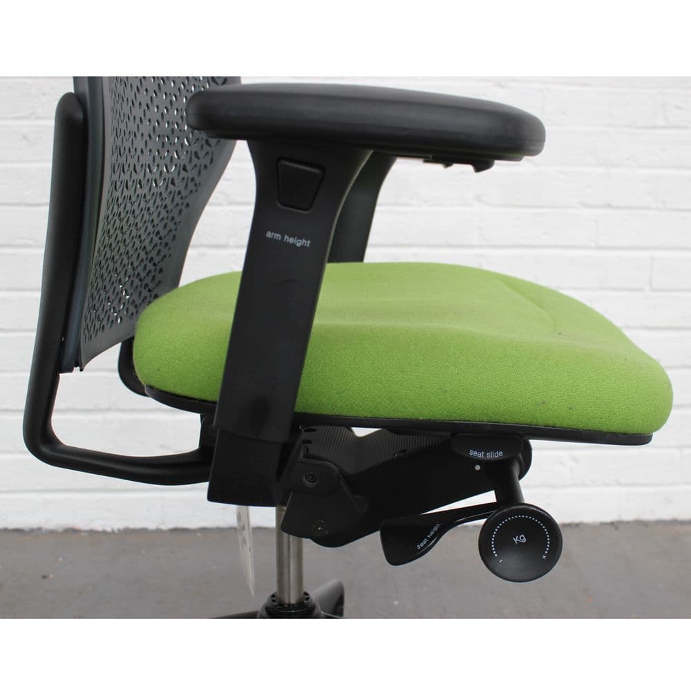 Orangebox ARA Operator Chair | computer chair | plastic mesh back chair