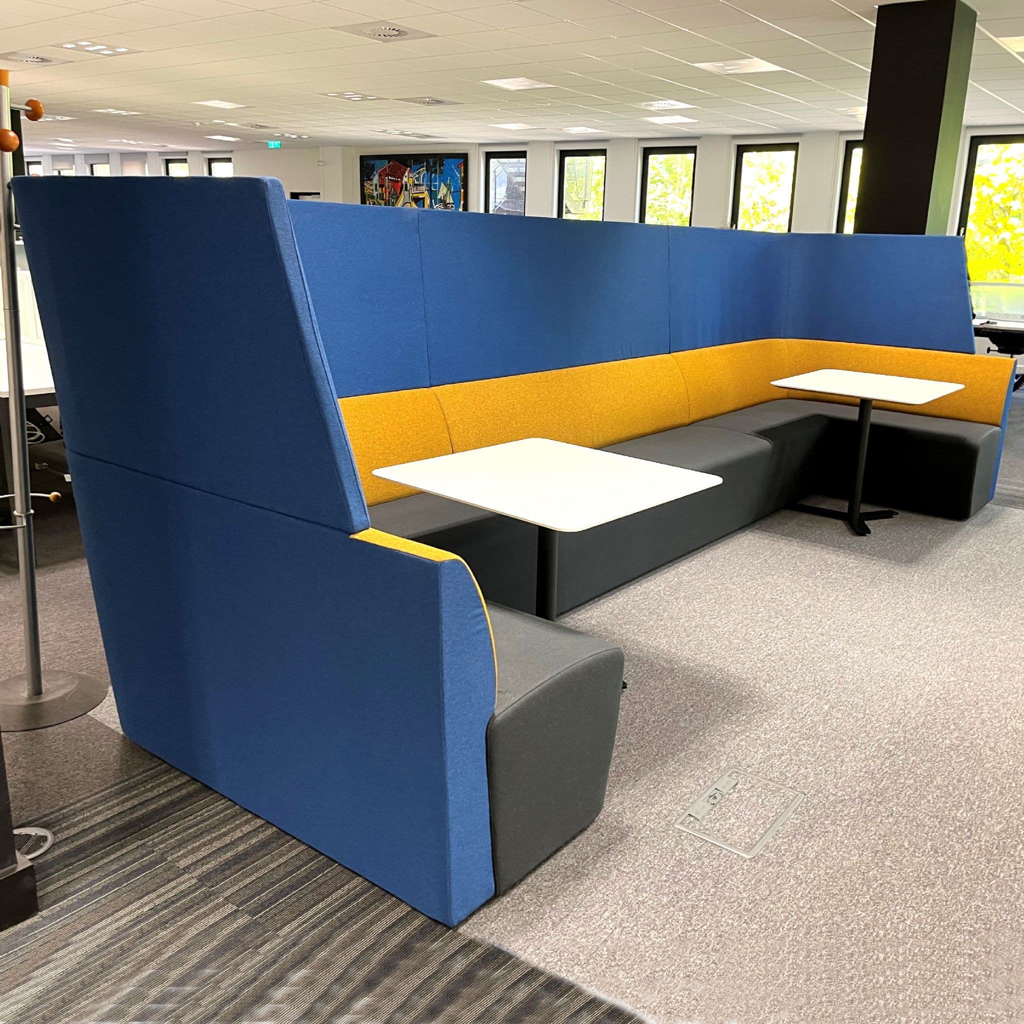 Orangebox Away from the desk large seating booth | Away from the desk ...