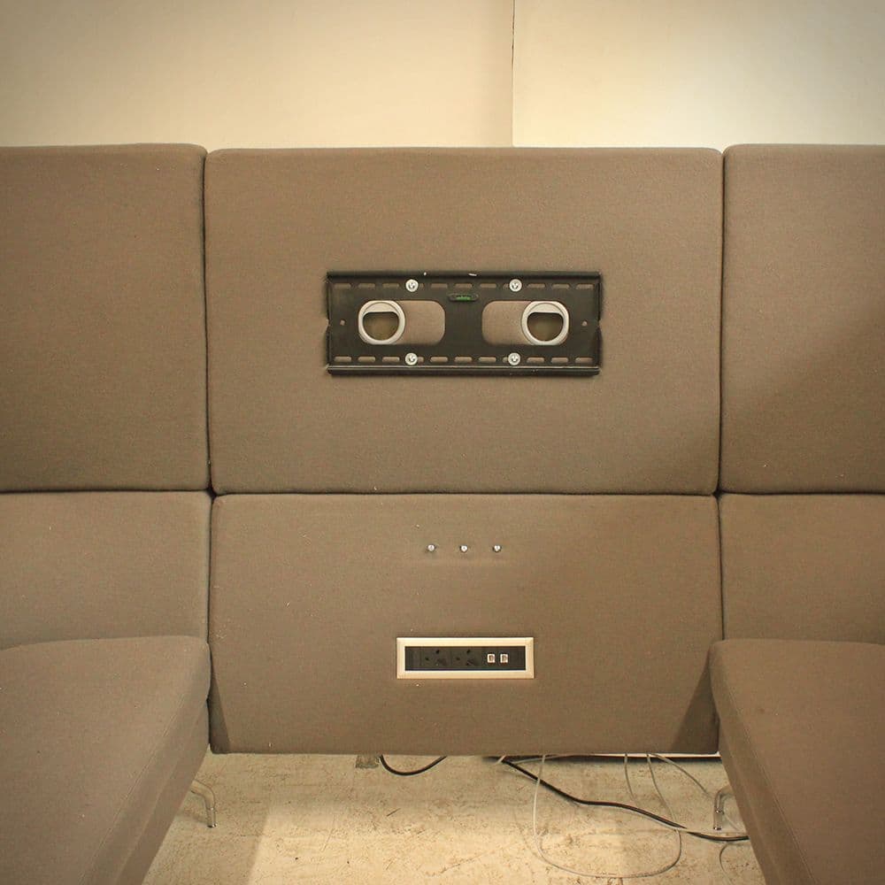 Orangebox Cwtch Screened Unit | Large Collaboration Unit | Orangebox ...