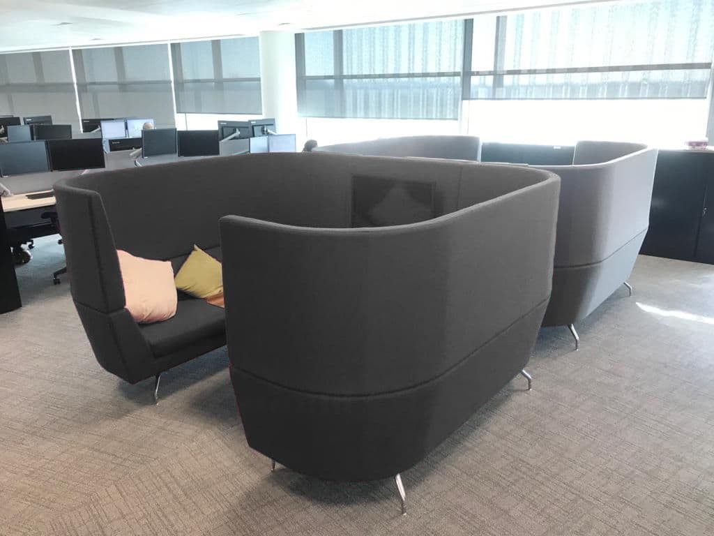 Orangebox Cwtch Screened Unit | Large Collaboration Unit | Orangebox ...