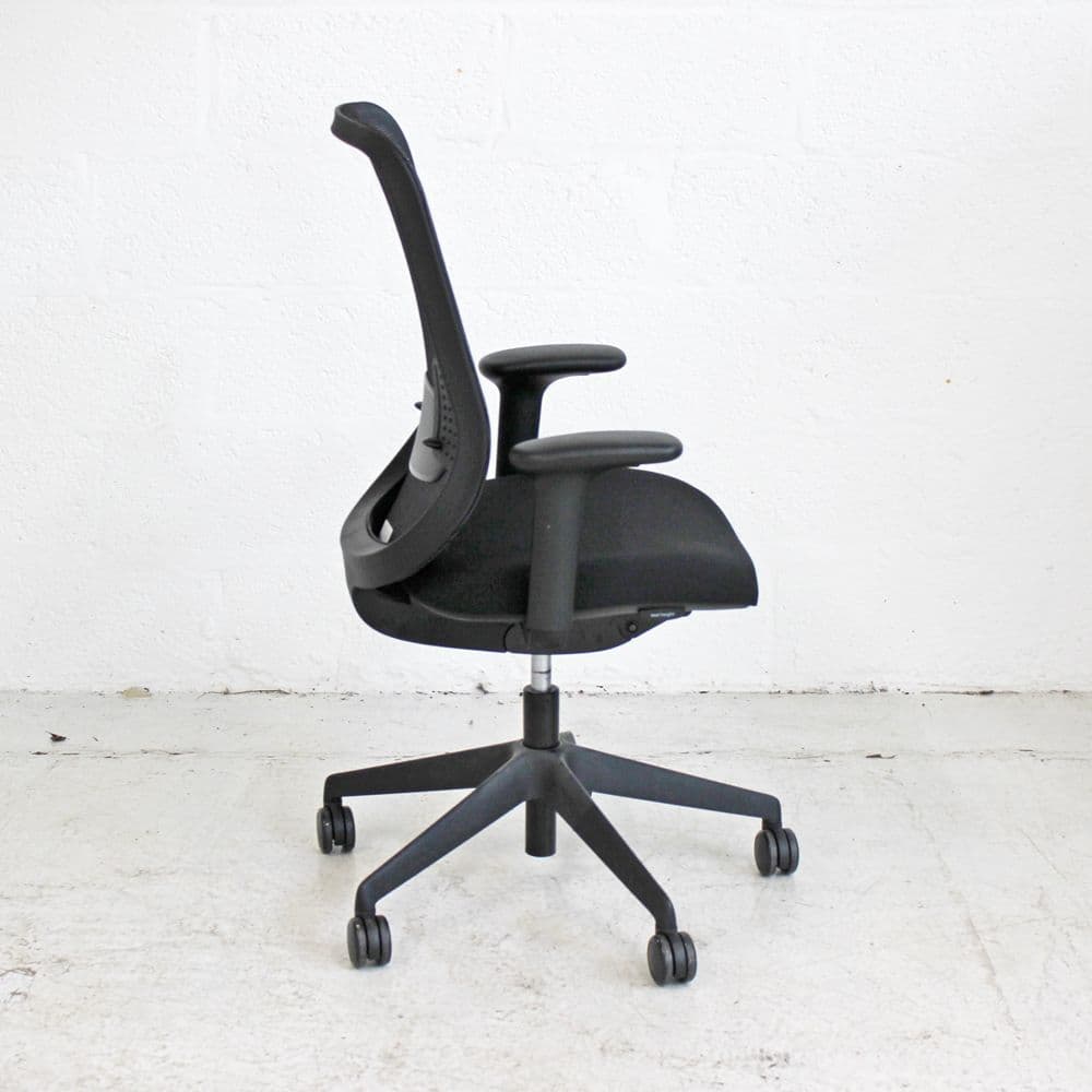 Orangebox Do Chair | mesh back computer chair | black task chair
