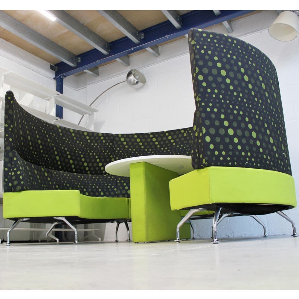 Orangebox Perimeter Booth | Round Meeting Pod | Green Meeting Booth