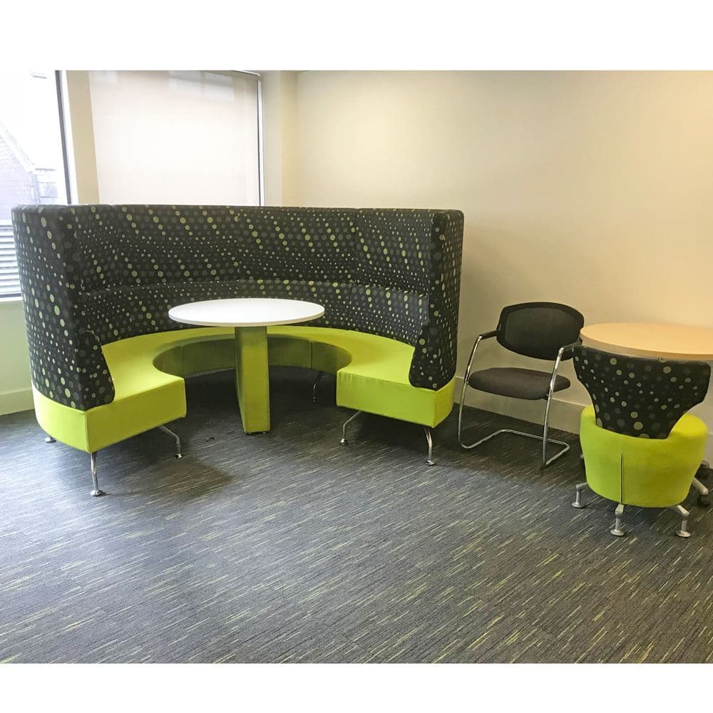 Orangebox Perimeter Booth | Round Meeting Pod | Green Meeting Booth