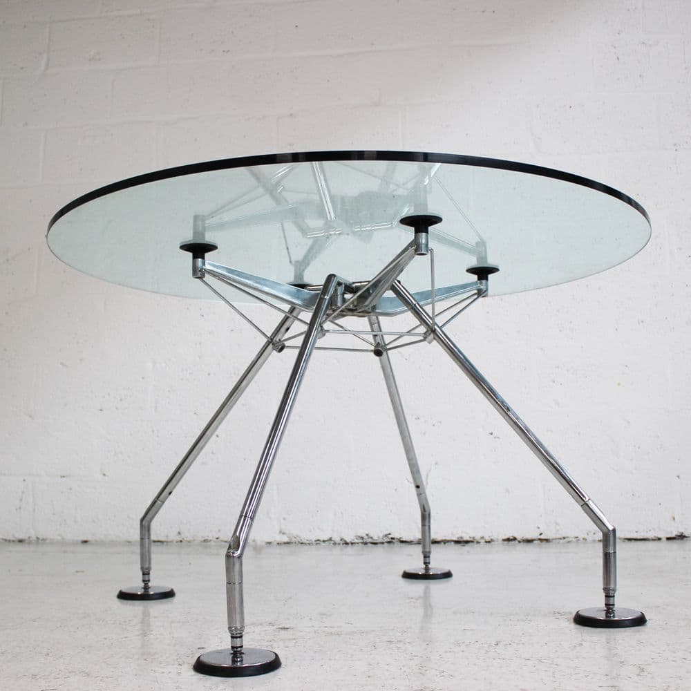 Original Glass Circular Nomos Meeting Table | round glass table | round ...