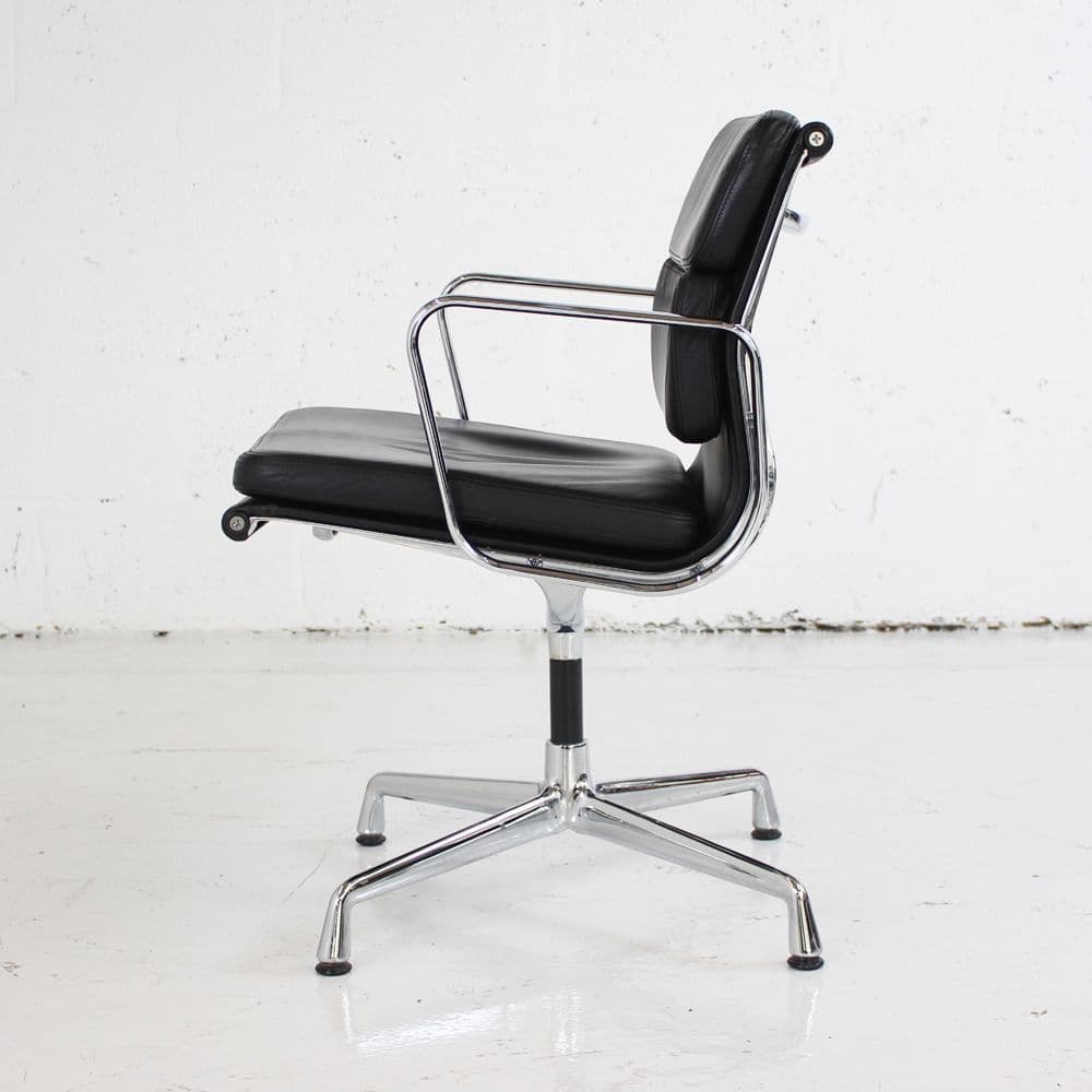 Original Vitra Eames Boardroom Table + 16 Vitra Eames EA207| Designer ...