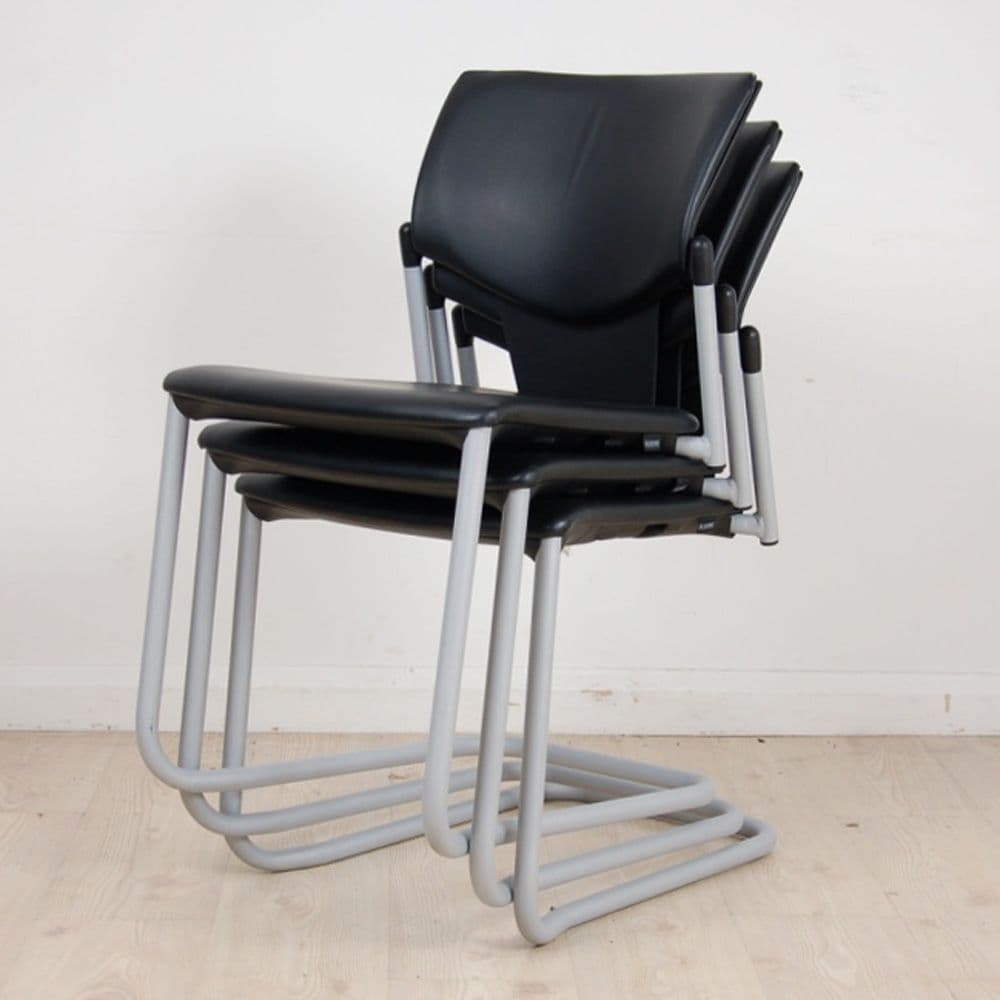 Pledge Ikon Meeting Chair | black meeting chair | cantilever conference ...