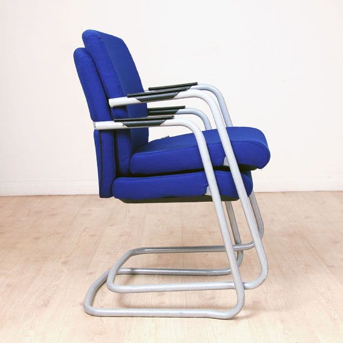 Pledge Tas Meeting Chair | blue chairs | cantilever meeting chair