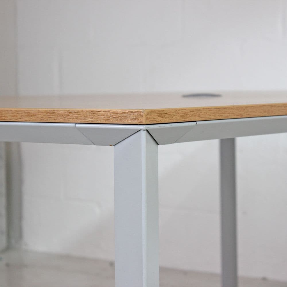 Senator Chameleon Meeting Table | Oak table | conference table