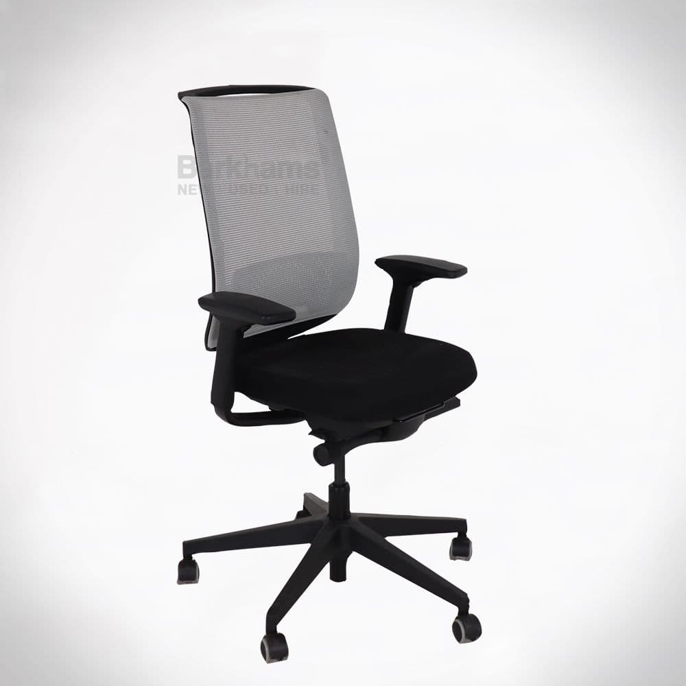 SteelCase Reply Air in White| Reply Chair with white mesh back ...