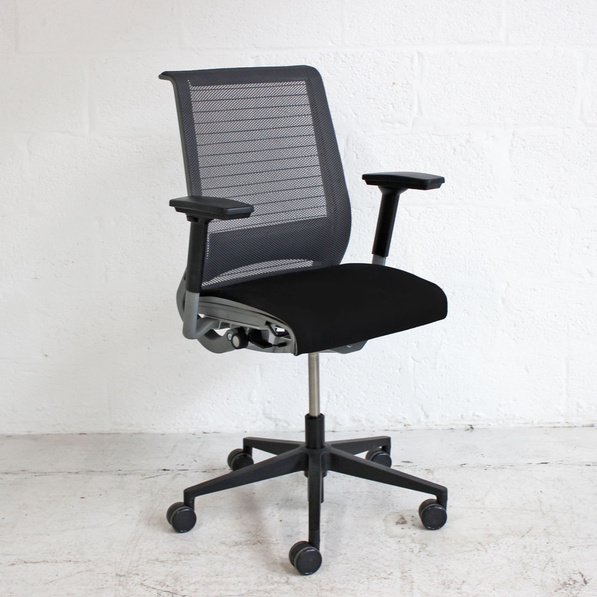 Steelcase Think Operator Chair (Grey Frame) | Mesh Back Computer Chair ...