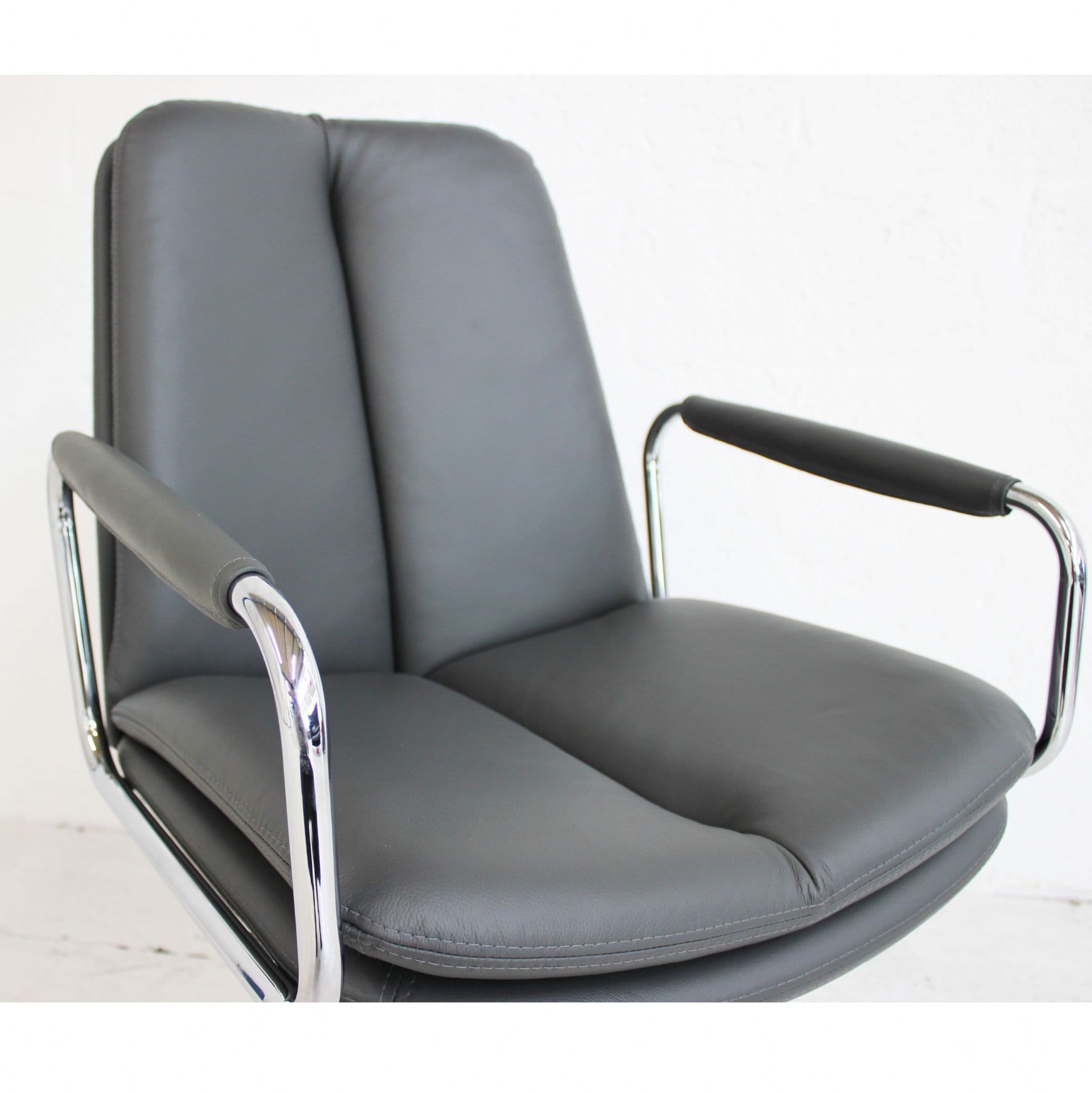 Sven Ele Conference Chair | Leather Meeting Chair | Leather Boardroom Chair
