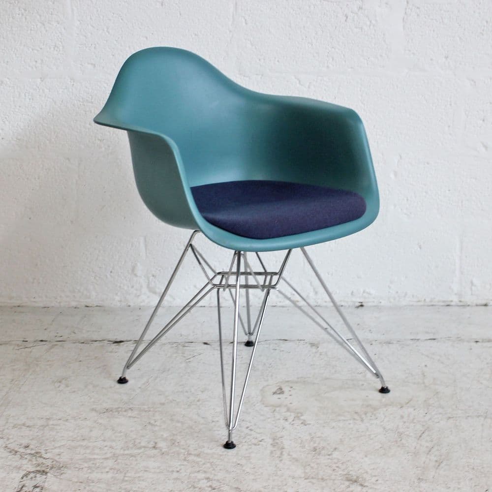 Vitra DAR Chair – Blue | Eames Chair | Blue Charles Eames