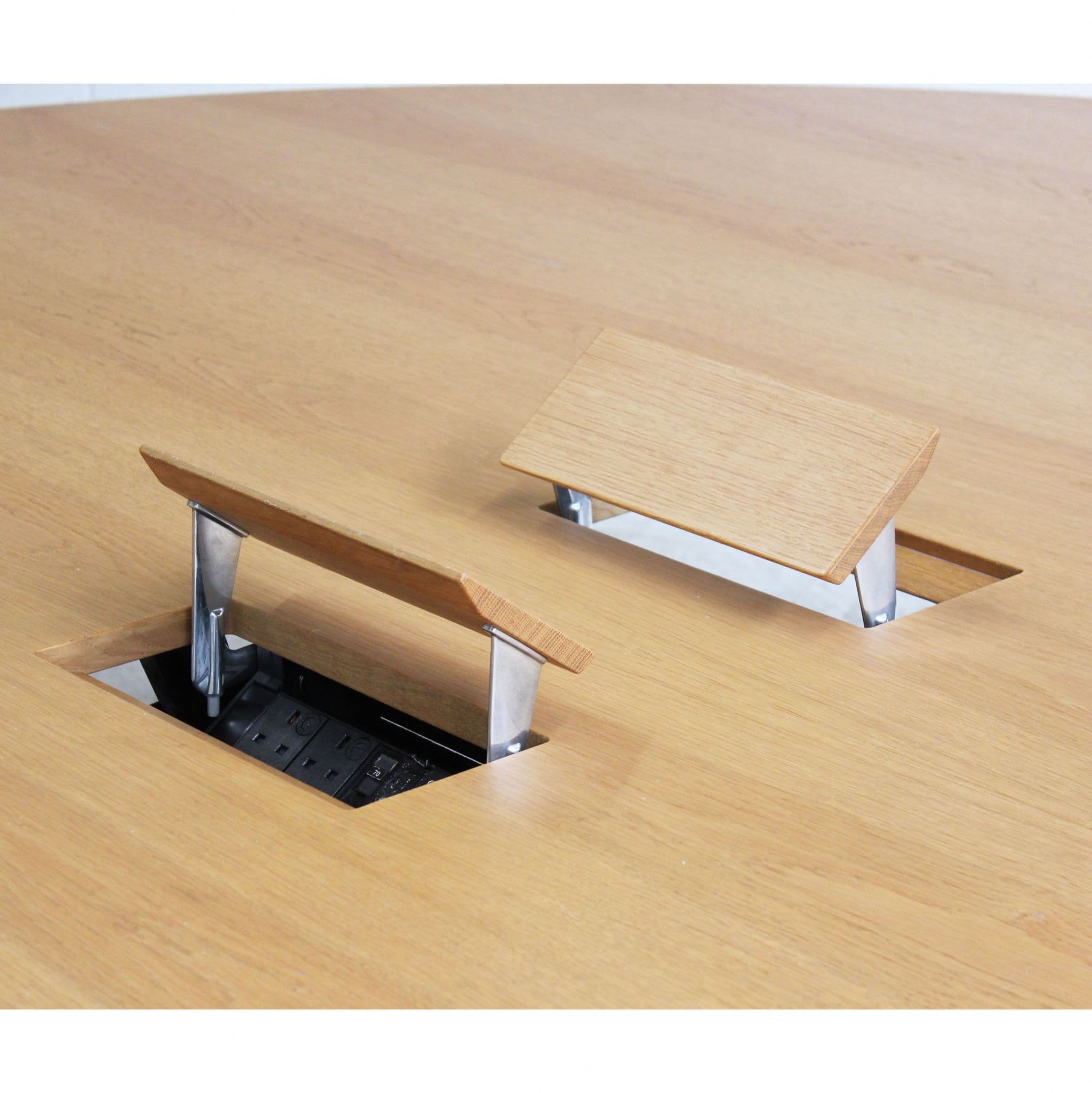 Vitra MedaMorph – 3000mm Diameter | Large Conference Table | Ten seater ...