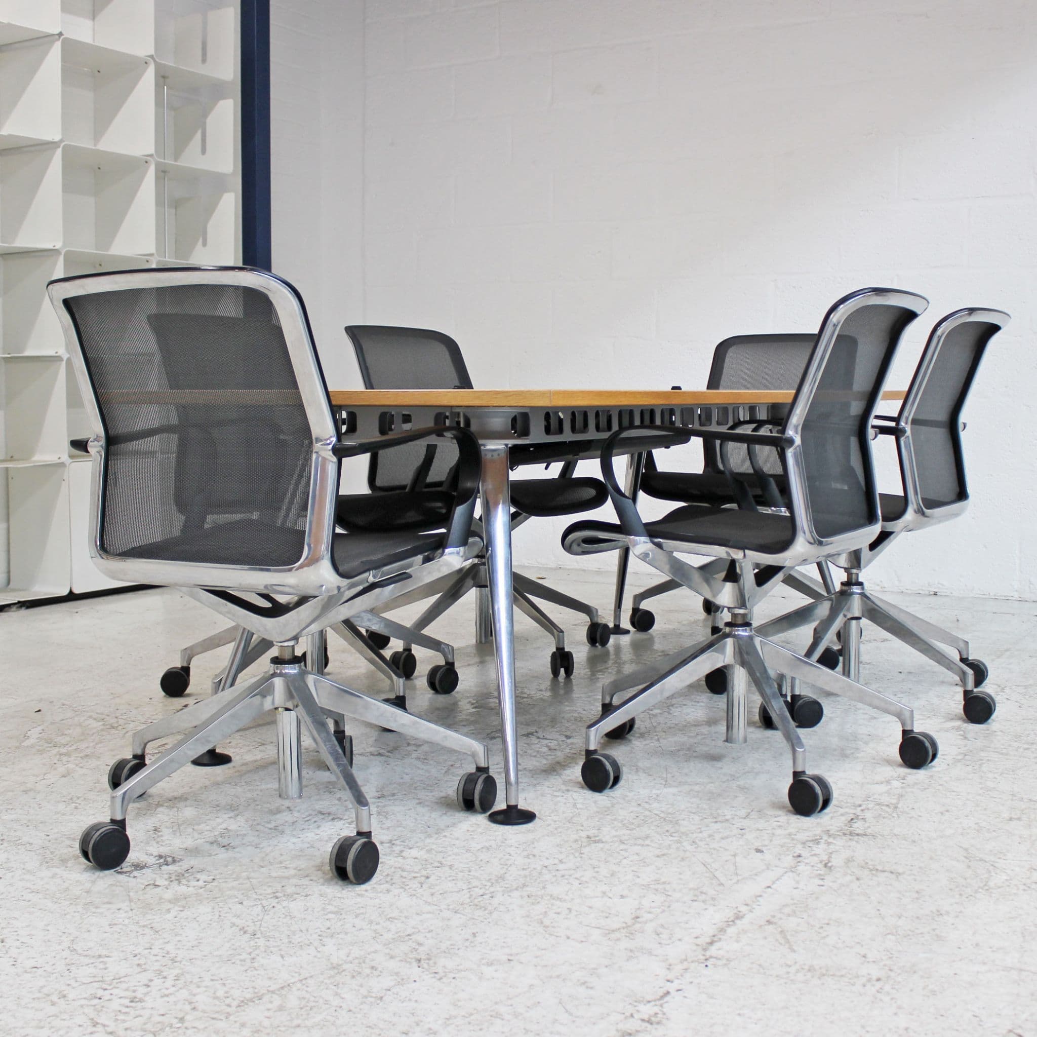 Vitra MedaMorph Oak Table | Rectangular Table | Oak Meeting Table