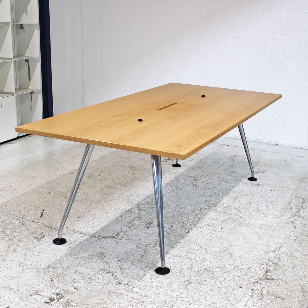 Vitra MedaMorph Oak Table | Rectangular Table | Oak Meeting Table