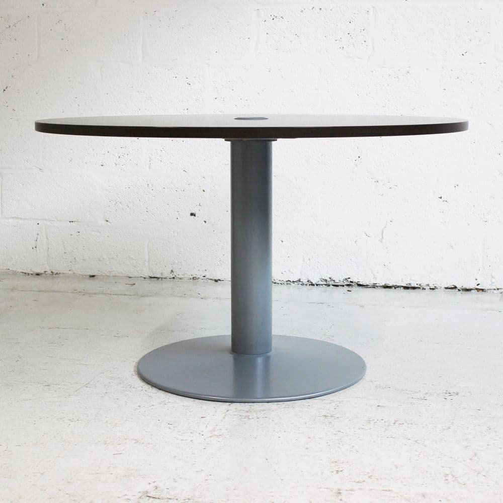 Walnut Circular Meeting Table | round table | walnut table