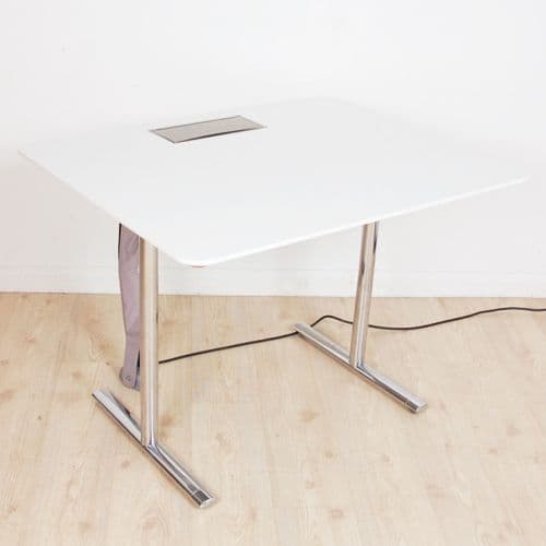 White HOWE table ( 1m wide) | personal table with plugs | small meeting ...