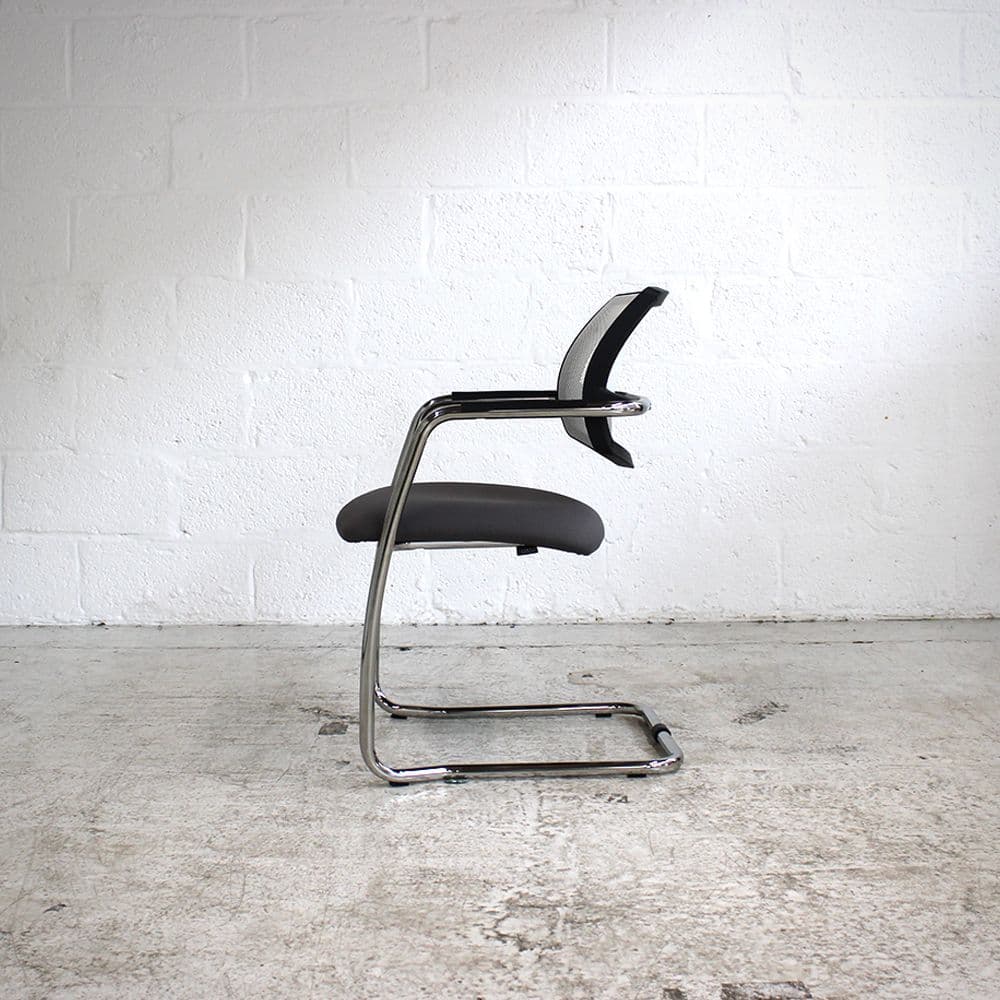 White Mesh Back Meeting Chair | Chrome Frame Meeting Chair | White ...