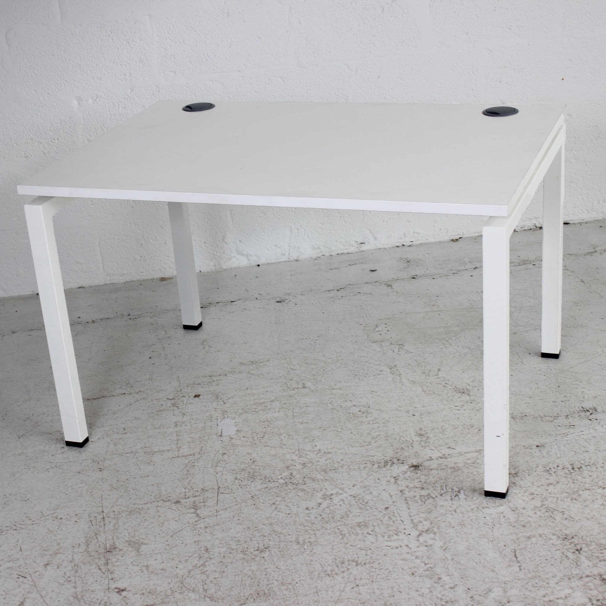 White rectangular desk - 1200 x 800 | white desk | white computer desk