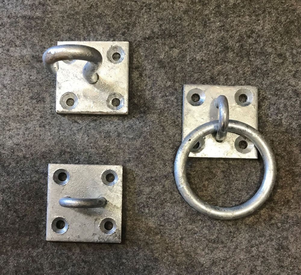 Galvanised 4 hole square plates