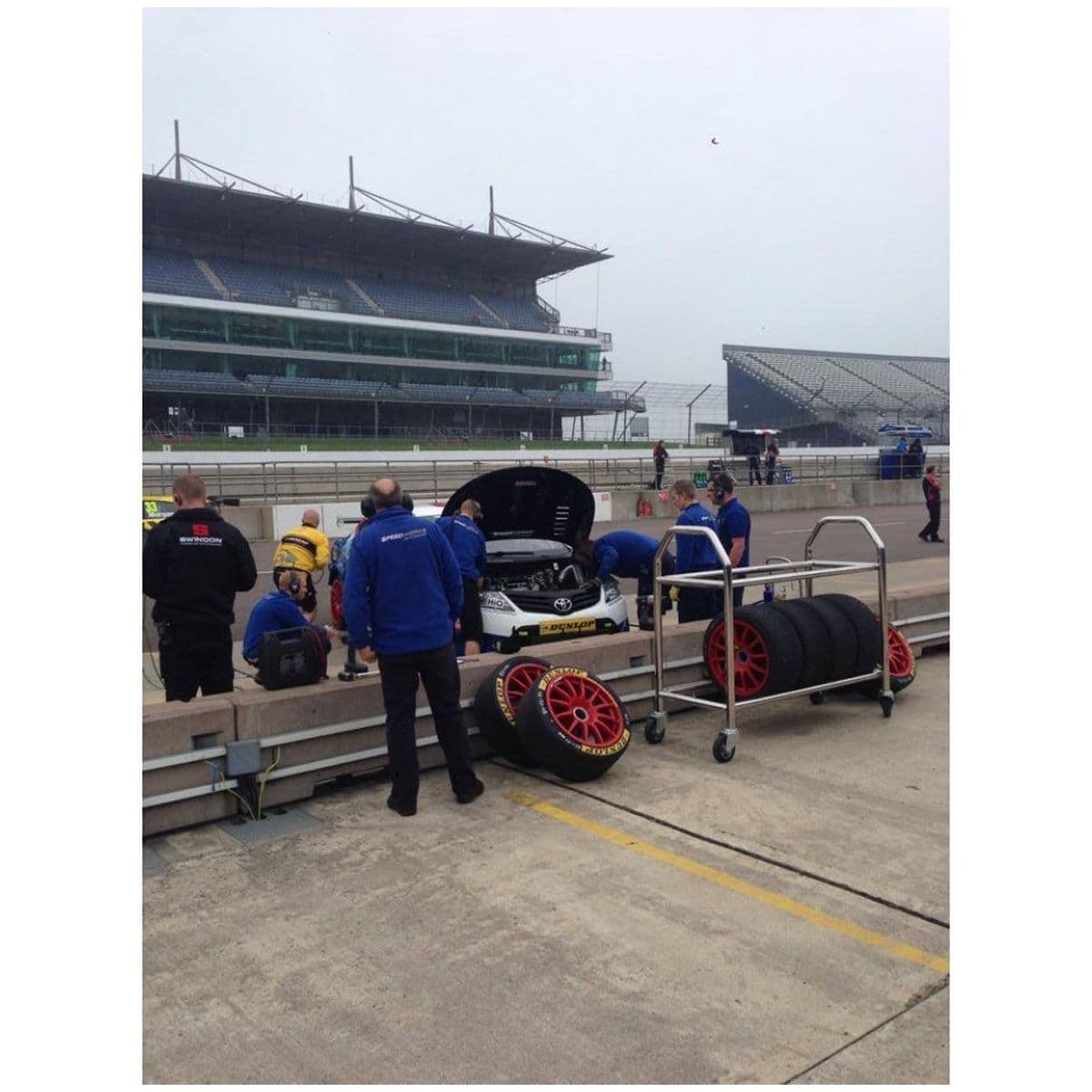 B-G Racing Stainless Low Level Wheel and Tyre Trolley - Spedeworth ...