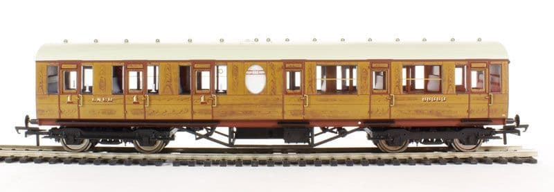 Hornby R4572 Thompson Suburban Lab Composite LNER Teak