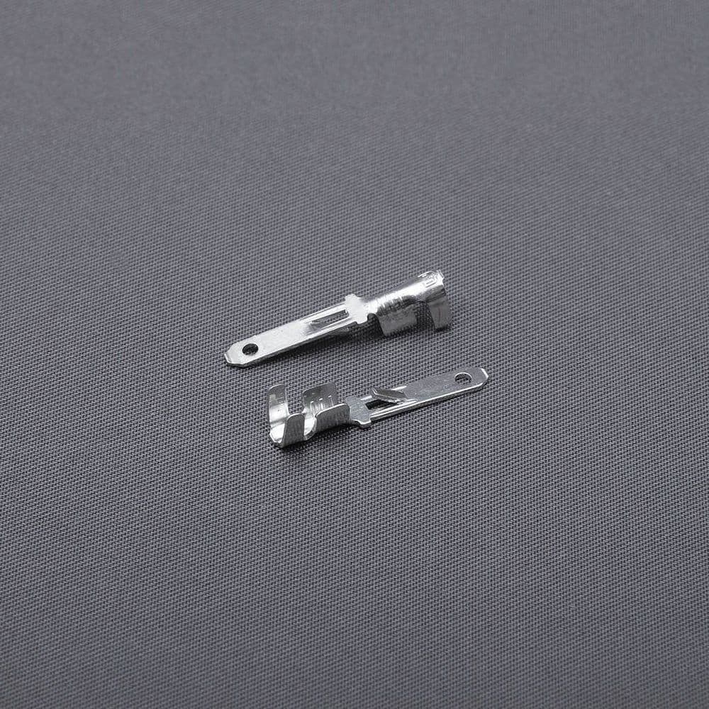 2 8mm Male terminals with latch for ML connectors 3-6405/10