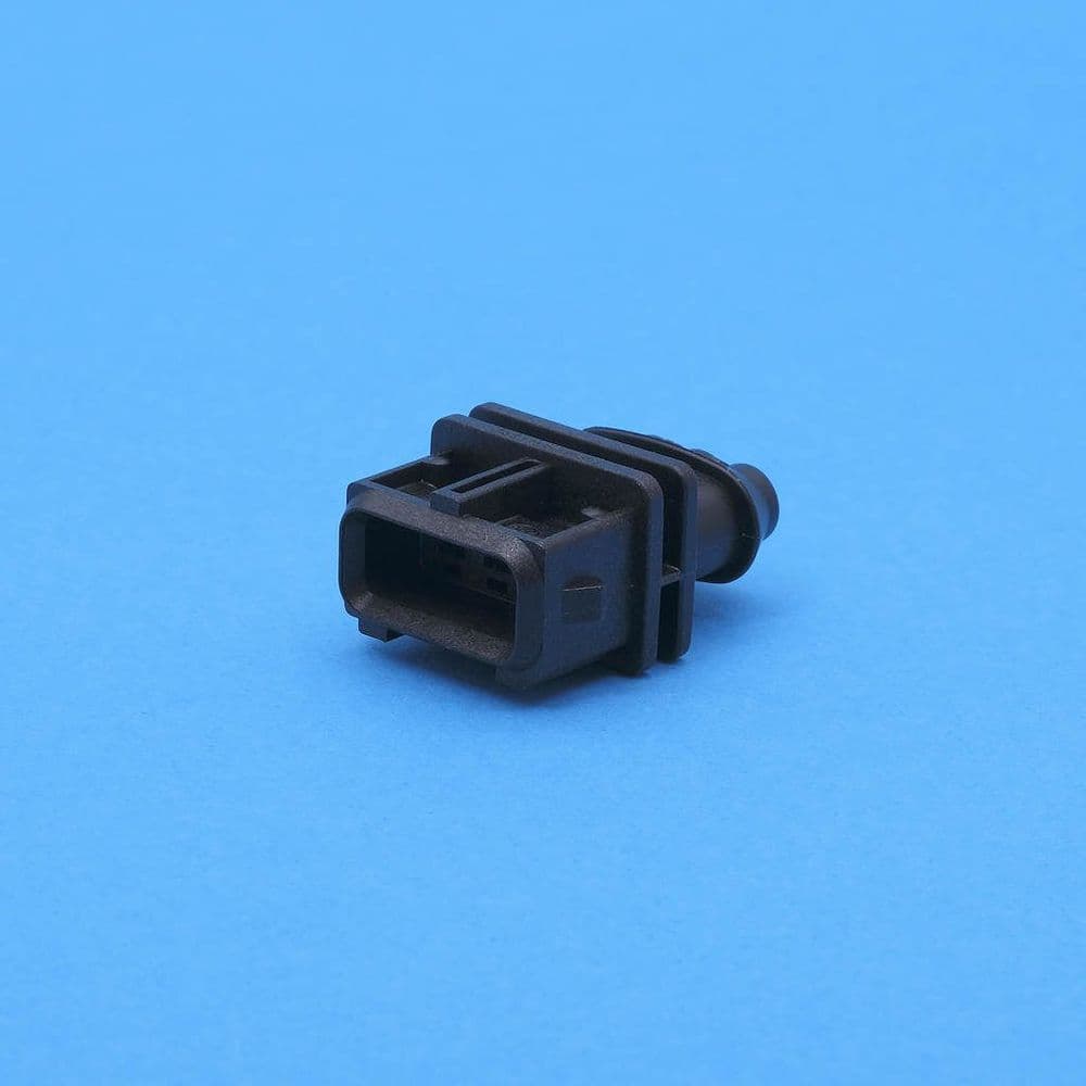 J P T Male connector Black 3 way 10663