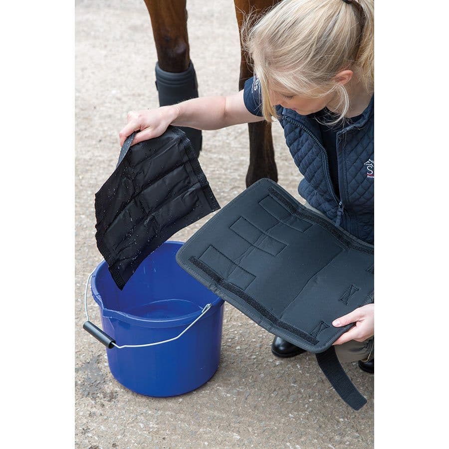Shires Arma Hot/Cold Relief Boots Ice Packs