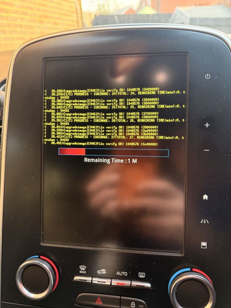 RENAULT R-LINK 2 SAT NAV MAP UPDATE USB EUROPE 2026
