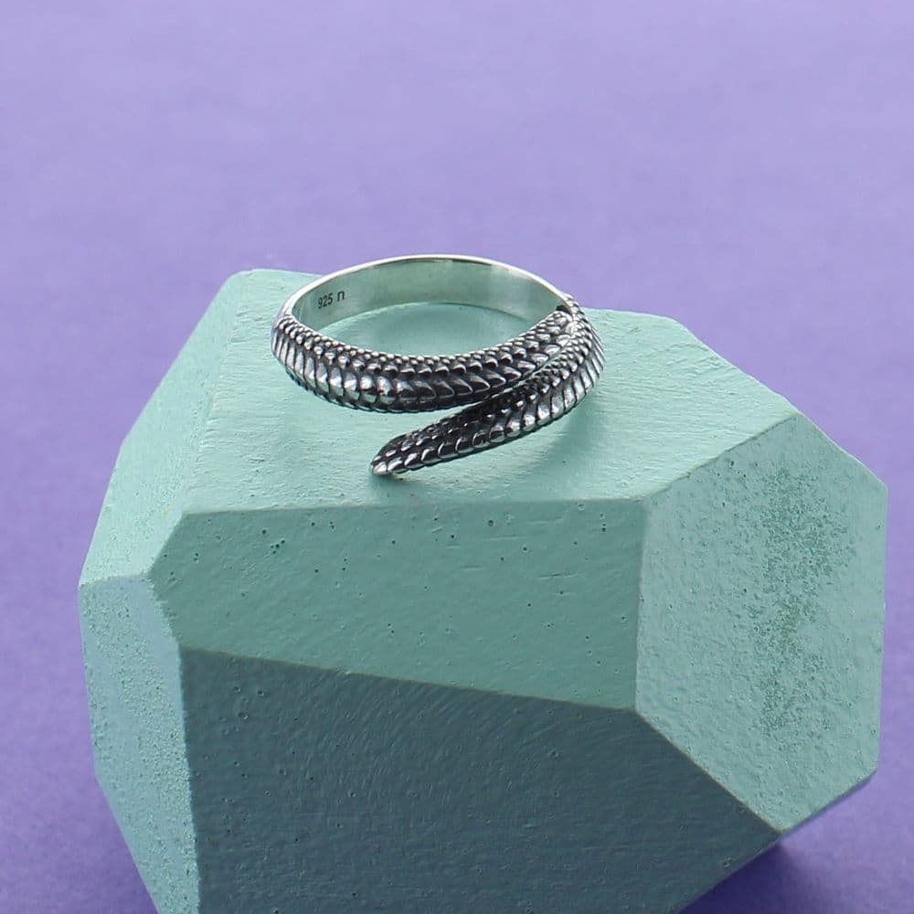 Dragon Scale Tail Ring