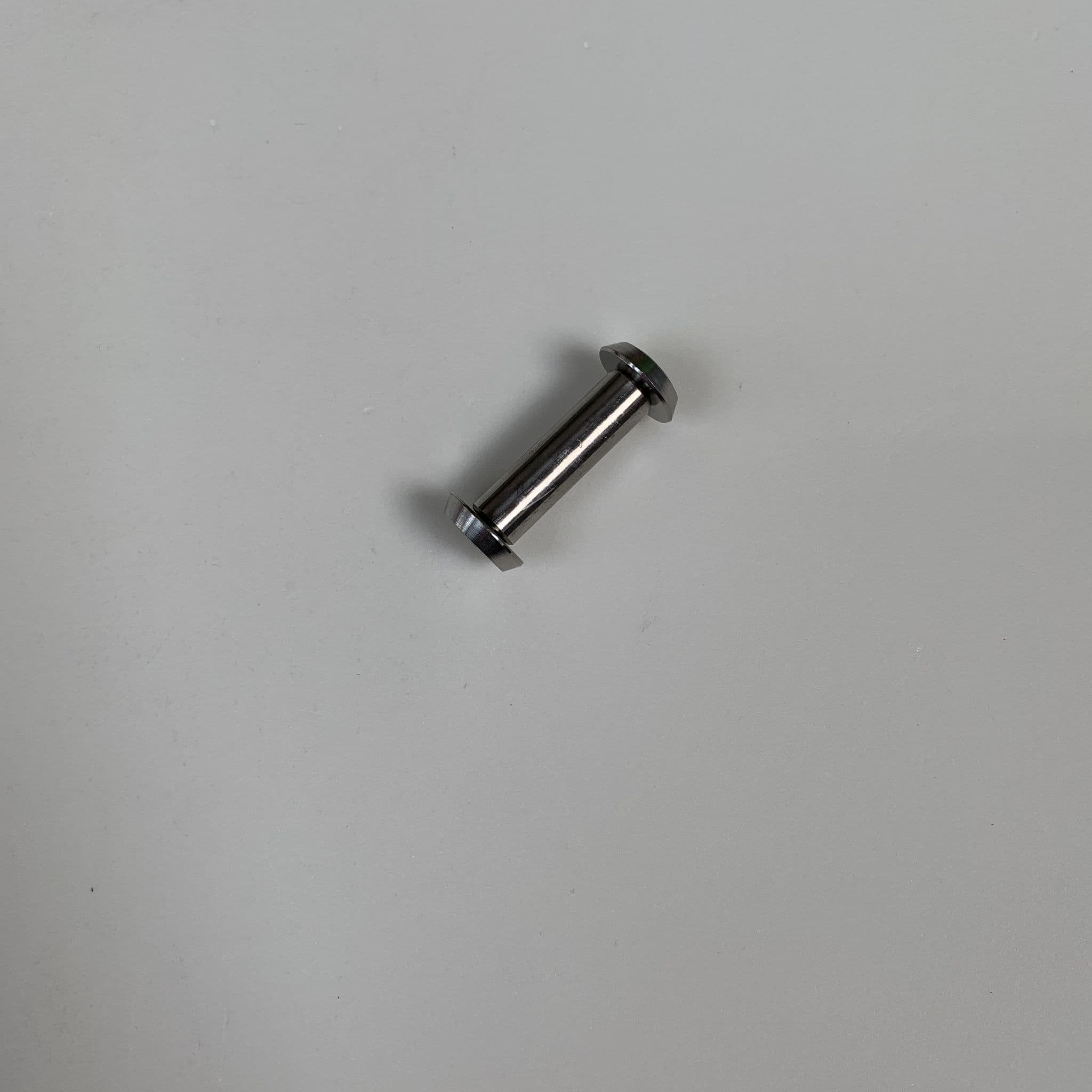 Vang lever bolt for MB CST booms
