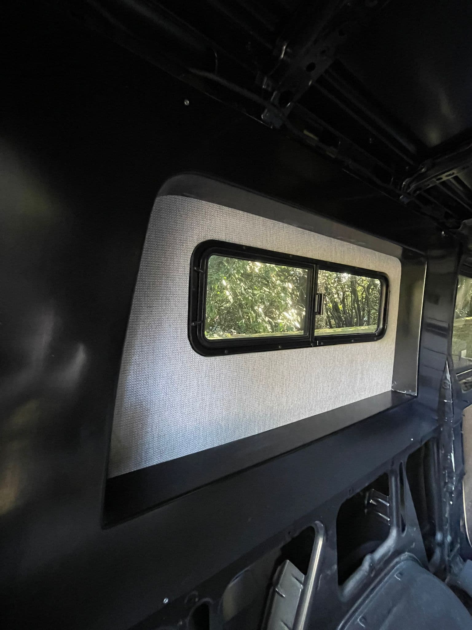 Gecko Van Bullfrog side flares for Mercedes Sprinter