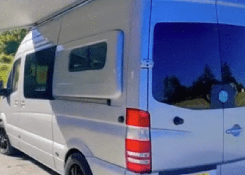 Gecko Van Bullfrog side flares for Mercedes Sprinter