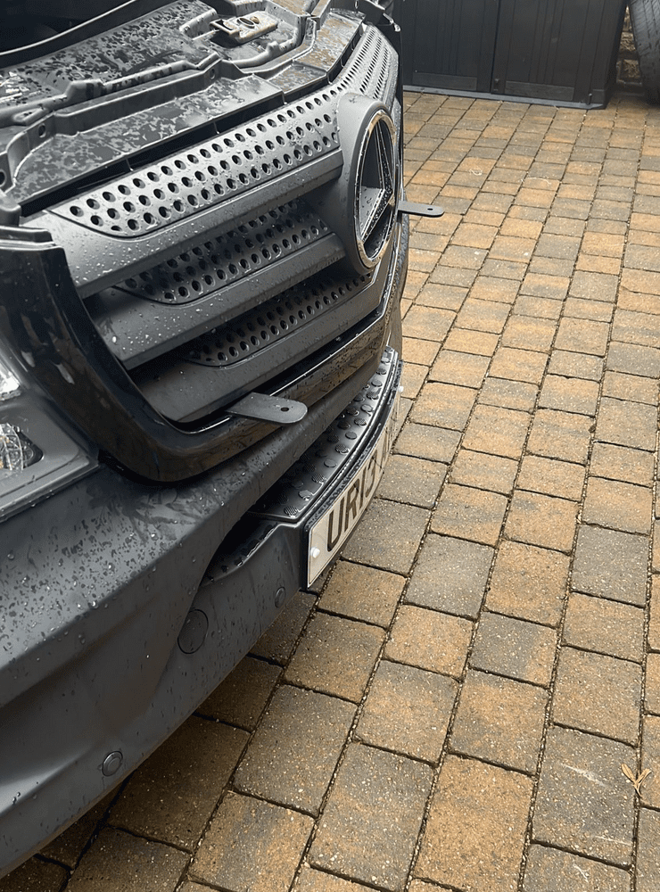 Gecko Van Chameleon MERCEDES SPRINTER 2008-2018 Spot light grill mount