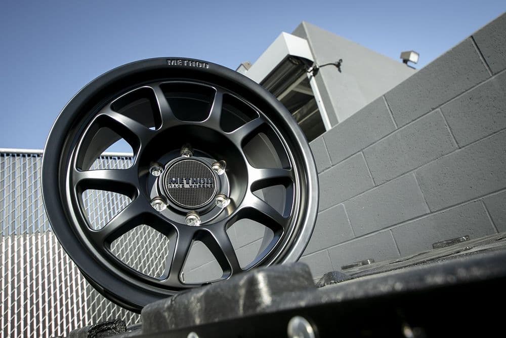 Method Race Wheels MR702 Bead Grip Black 17" to fit Mercdes Sprtiner