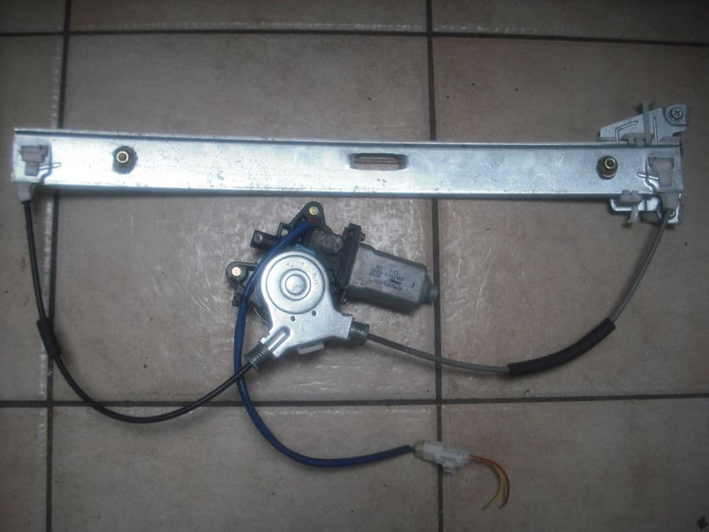 862100-4441 A FORD MAVERICK 2000-2006 FRONT DOOR LEFT ELECTRIC WINDOW ...