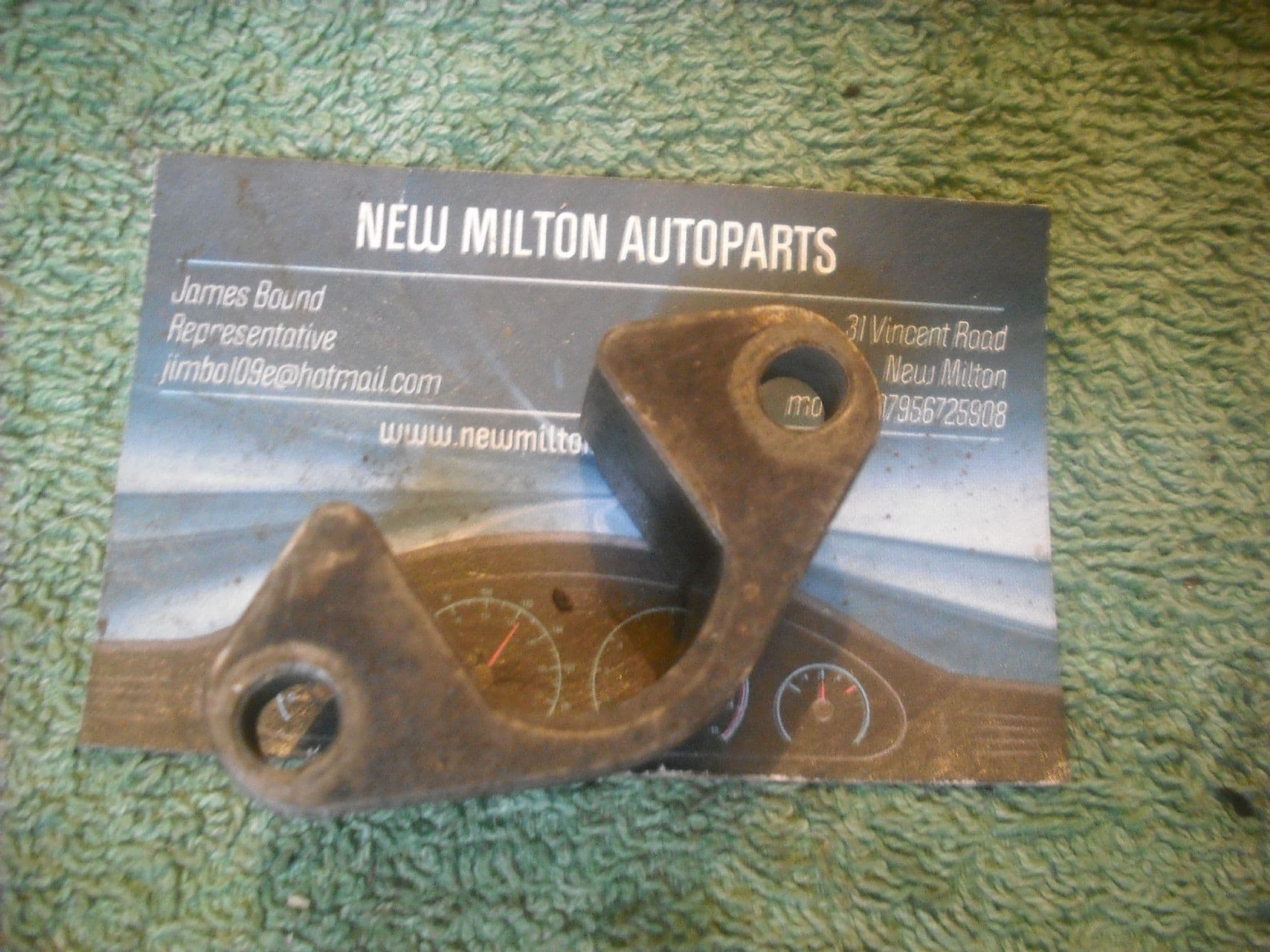 1 BMW E46 E39 DIESEL FUEL INJECTOR FLANGE FITTING CLAMP