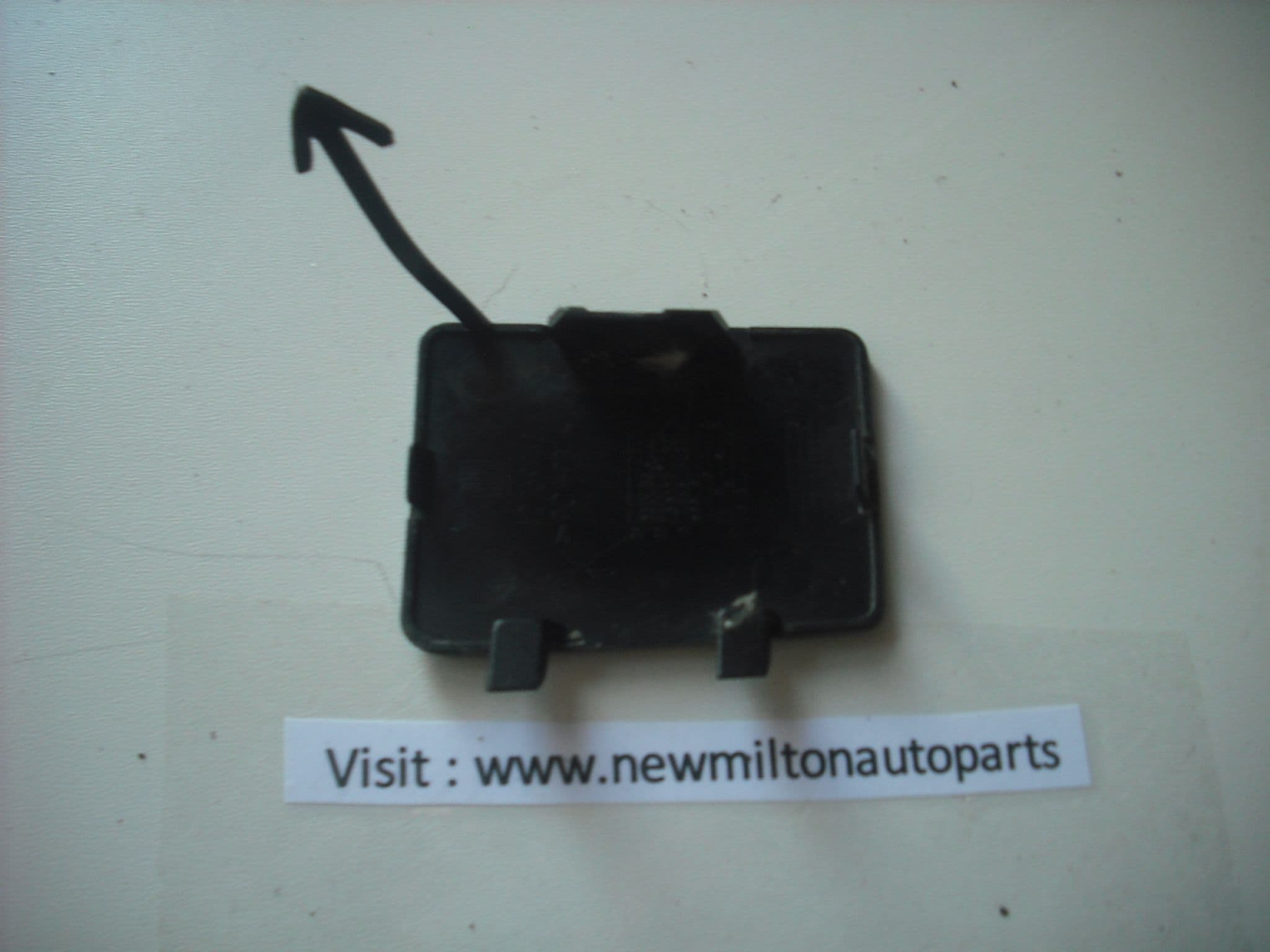 12769748 SAAB 93 FRONT BUMPER TOWING EYE COVER DOOR