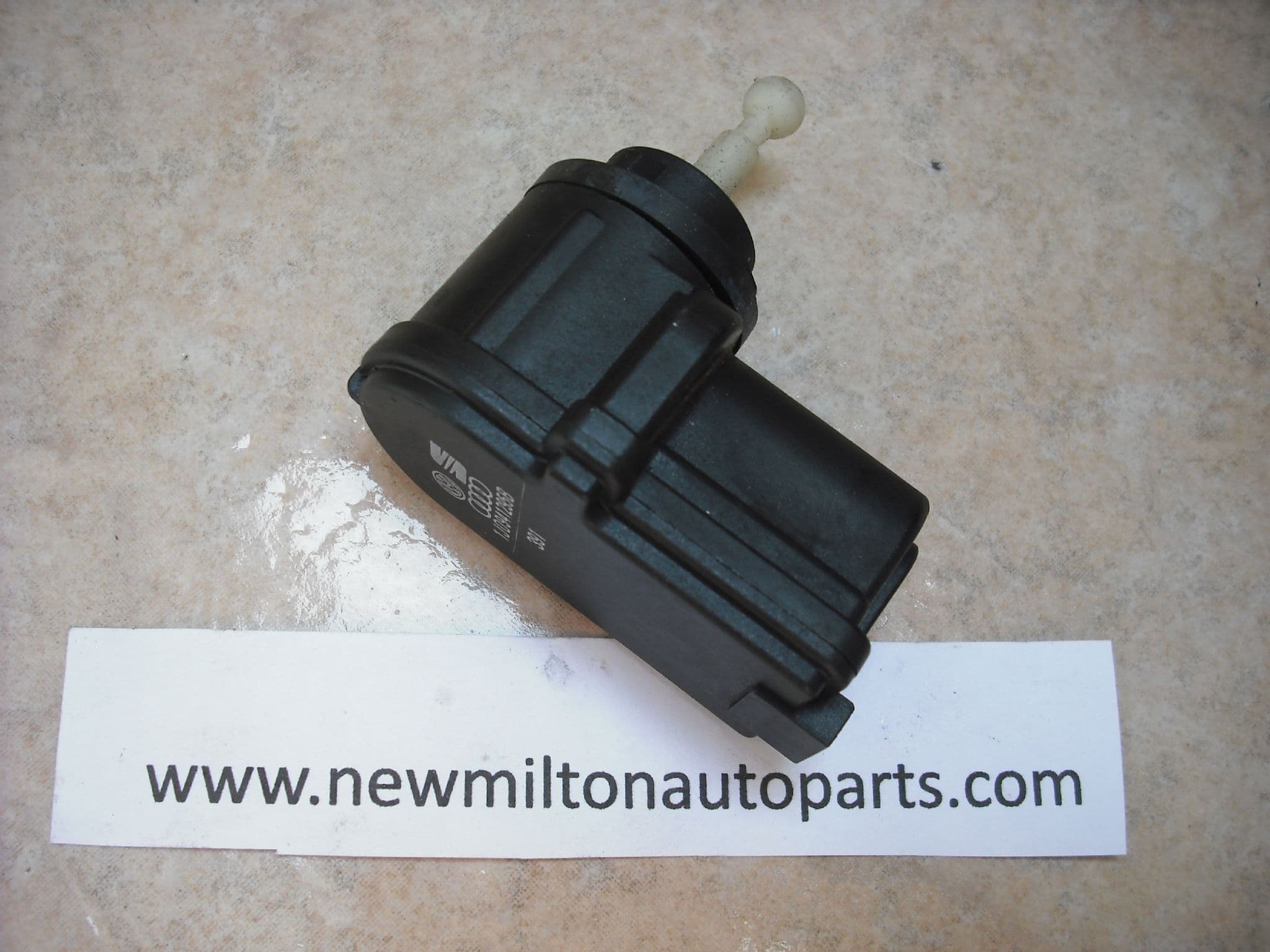 1J0941295B A GENUINE SEAT LEON MK1 HEADLIGHT / HEADLAMP ADJUSTMENT ...
