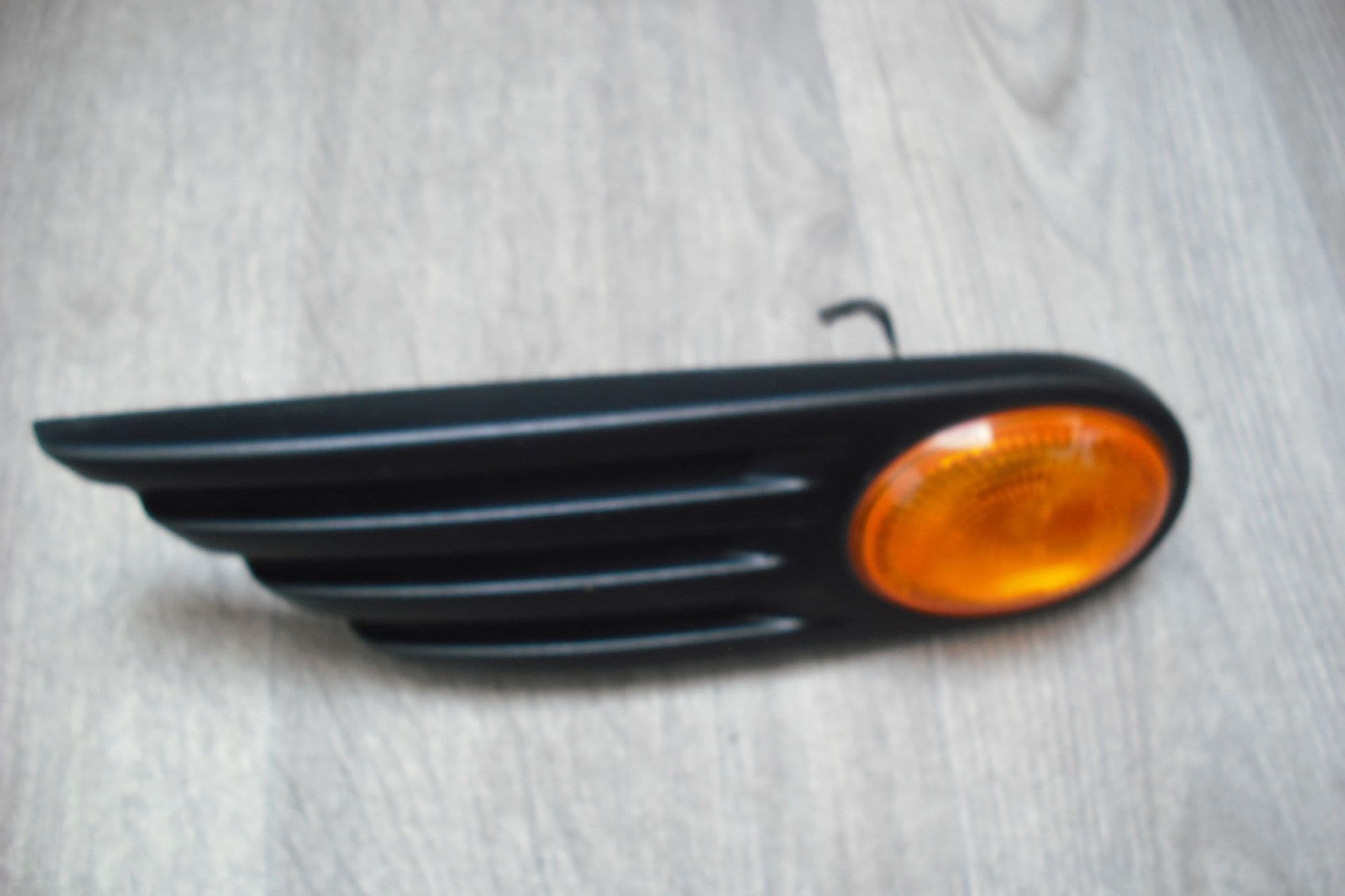 2 751 504 A GENUINE MINI R55 R56 FRONT WING SIDE MARKER INDICATOR RIGHT ...