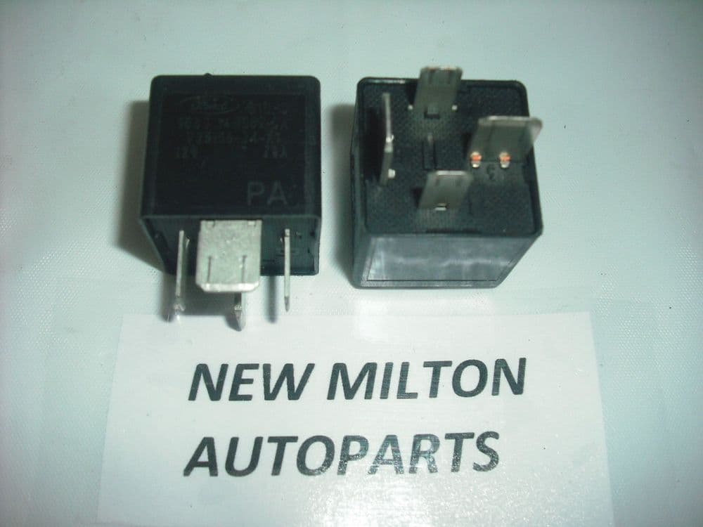 2 GENUINE FORD ESCORT RELAYS BLACK 93BG 14N089 CA